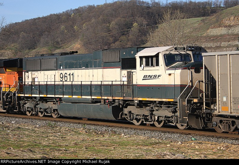 BNSF 9611